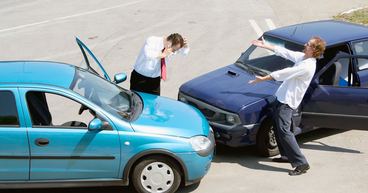 Unfall: Kleine Schäden ohne Polizei klären | BUNTE.de