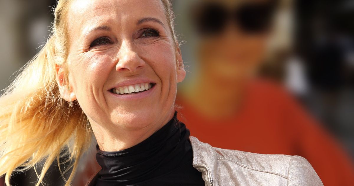 Andrea Kiewel: Messy-Dutt & XXL-Sonnenbrille: privater ...