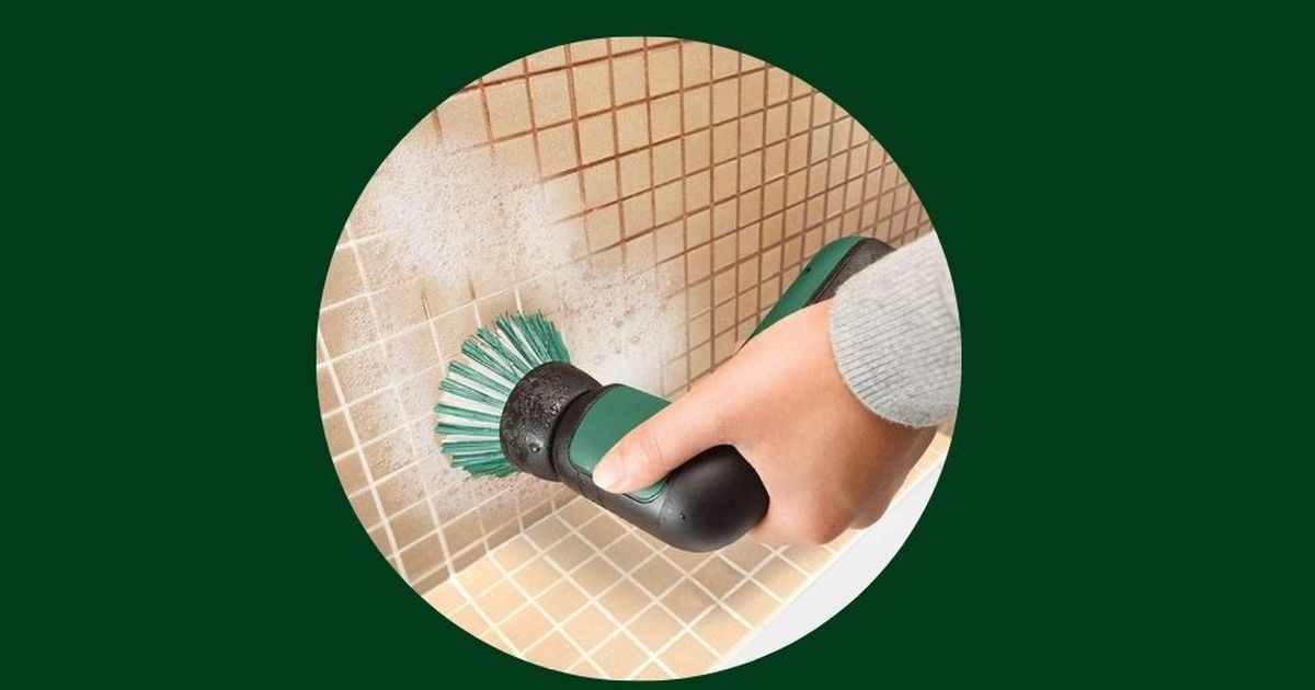 Nie wieder Schrubben: Mit dieser Bürste wird dein Zuhause im Nu sauber ...