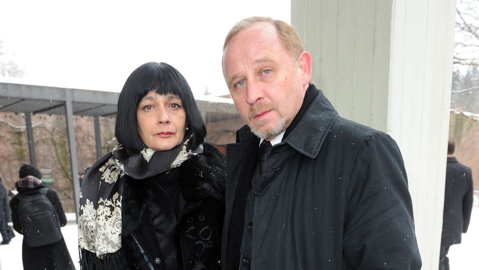 Alexander Held: Verkündet Tod der Frau beim Fernsehpreis | BUNTE.de