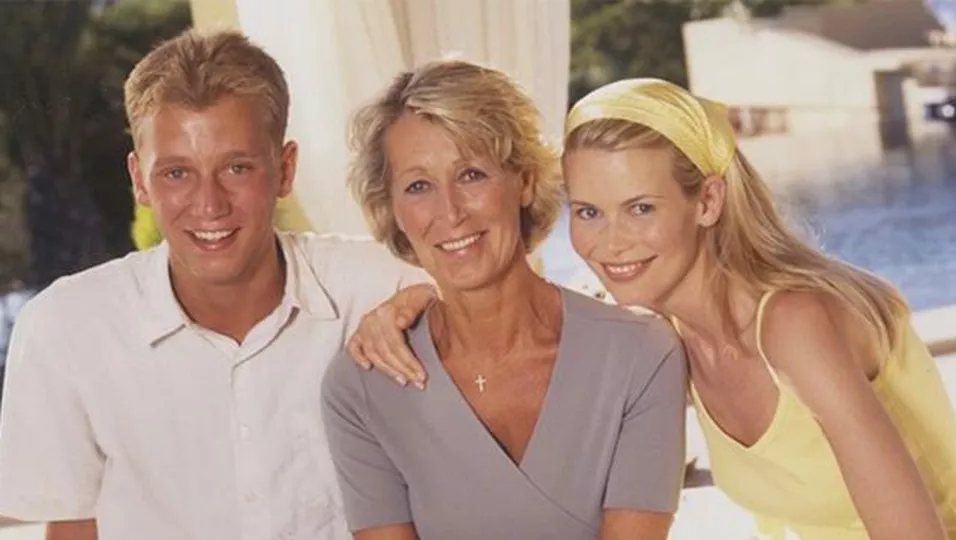 Claudia Schiffer zeigt auf Fotos ihren Bruder und ihre Mama | BUNTE.de