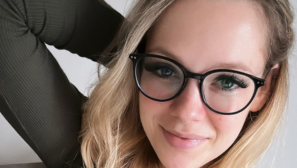 Anne Wünsche Über Onlyfans Kann Für Mich Und Die Kinder Sicherheit