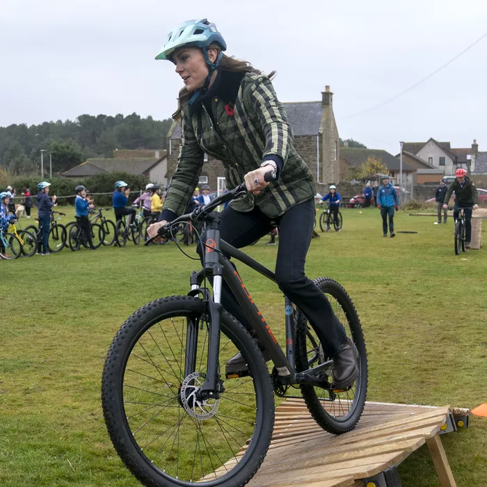 Prinzessin Kate: Auf dem Rad ist sie nicht zu bremsen! | BUNTE.de