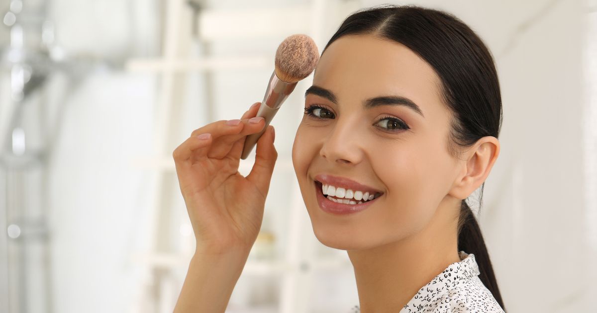 Strahlender Teint: Mit 4 Tricks hält dein Make-up länger | BUNTE.de