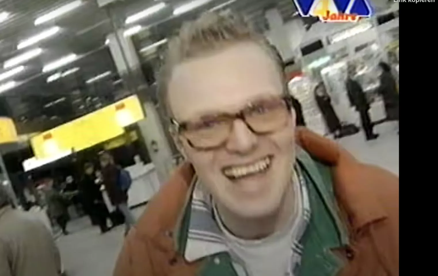 So sah der Entertainer Stefan Raab vor 30 Jahren aus | BUNTE.de