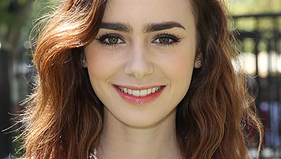 Lily Collins: Hat weiterhin enge Bindung zu ihrem Ex | BUNTE.de