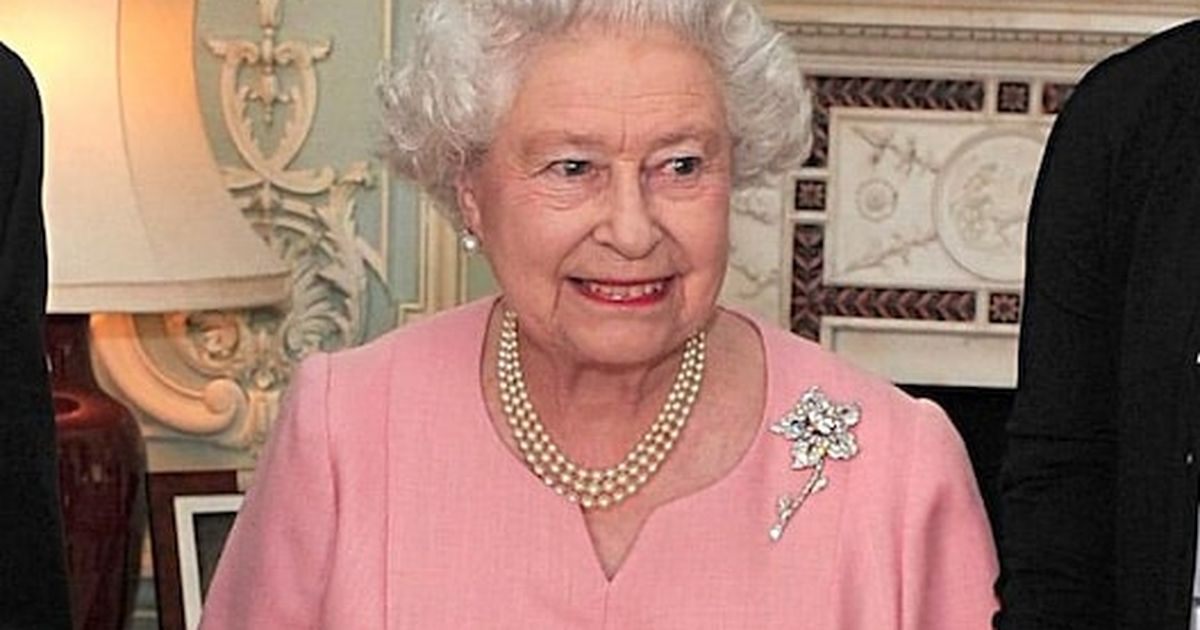 Spektakulärer Schmuck: Hier könnt ihr die Lieblingsbrosche der Queen ...