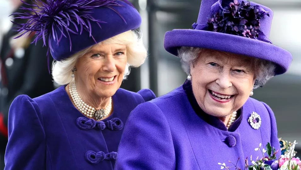 Herzogin Camilla: Pinker Kaftan & Rum: In der Karibik geht sie es ...