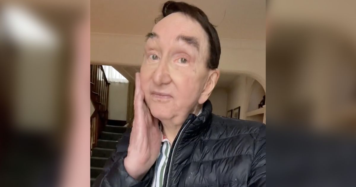 Robert Eddison: 90-Jähriger erstaunt mit jungem Aussehen | BUNTE.de