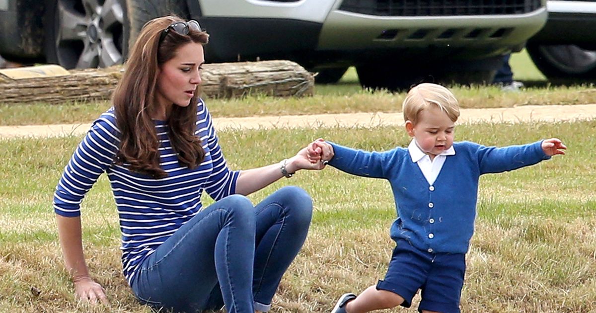 Prinz George: Wilde Rutschpartie mit Mama Kate | BUNTE.de
