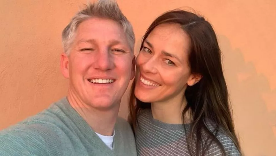 Im knappen Crop-Top: Ana Ivanović zeigt ihren knackigen After-Baby-Body ...