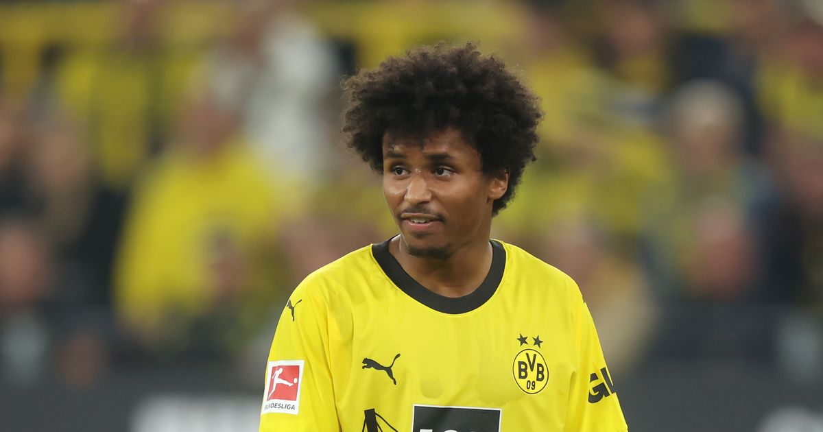 Fans kritisieren BVB-Profi Karim Adeyem für Liebes-Urlaub | BUNTE.de