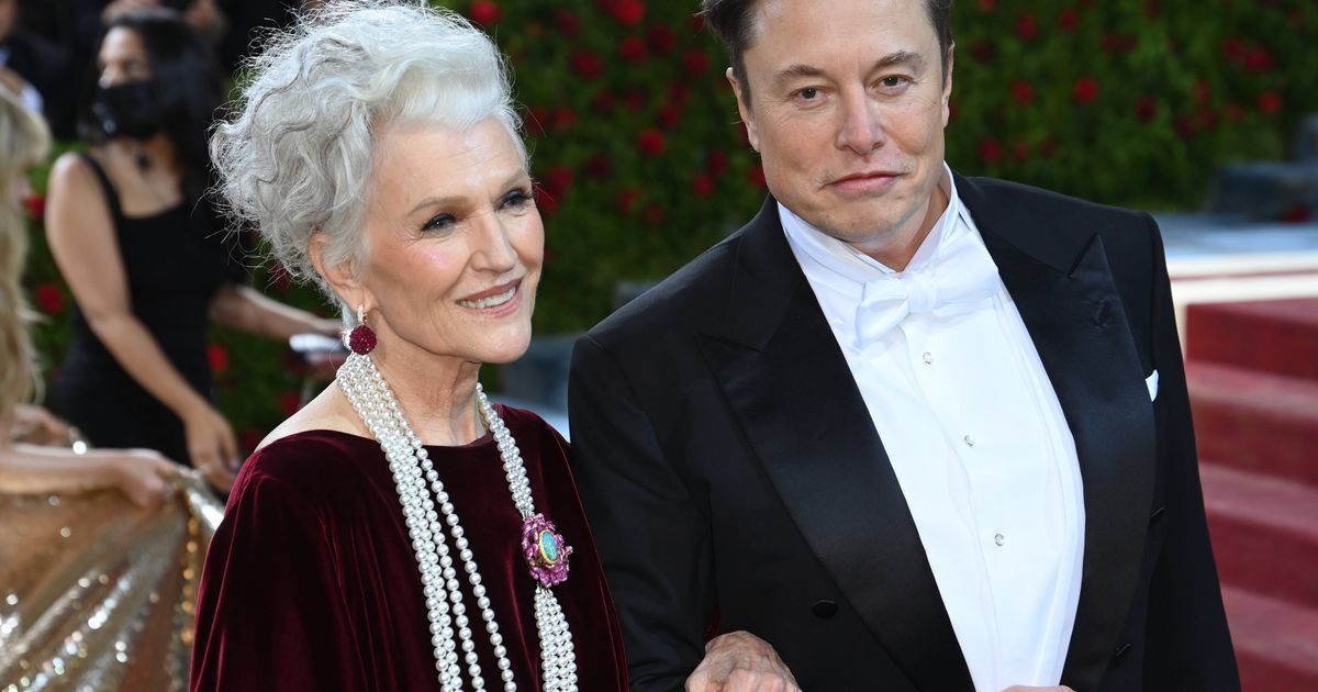 Elon Musk: Mutter Maye (74) ist das älteste Cover-Girl der "Sports ...