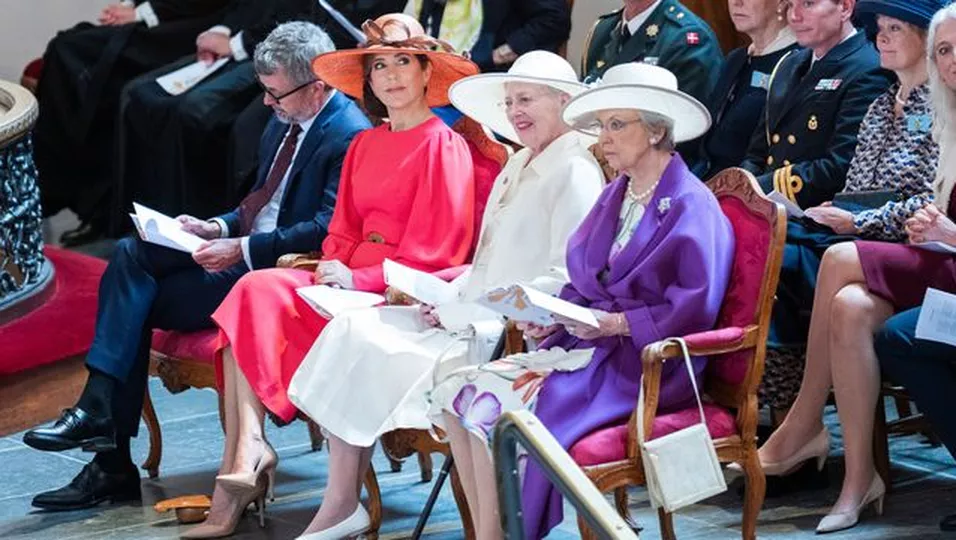 Margrethe von Dänemark scheint Mary Mode-Tipps zu geben | BUNTE.de