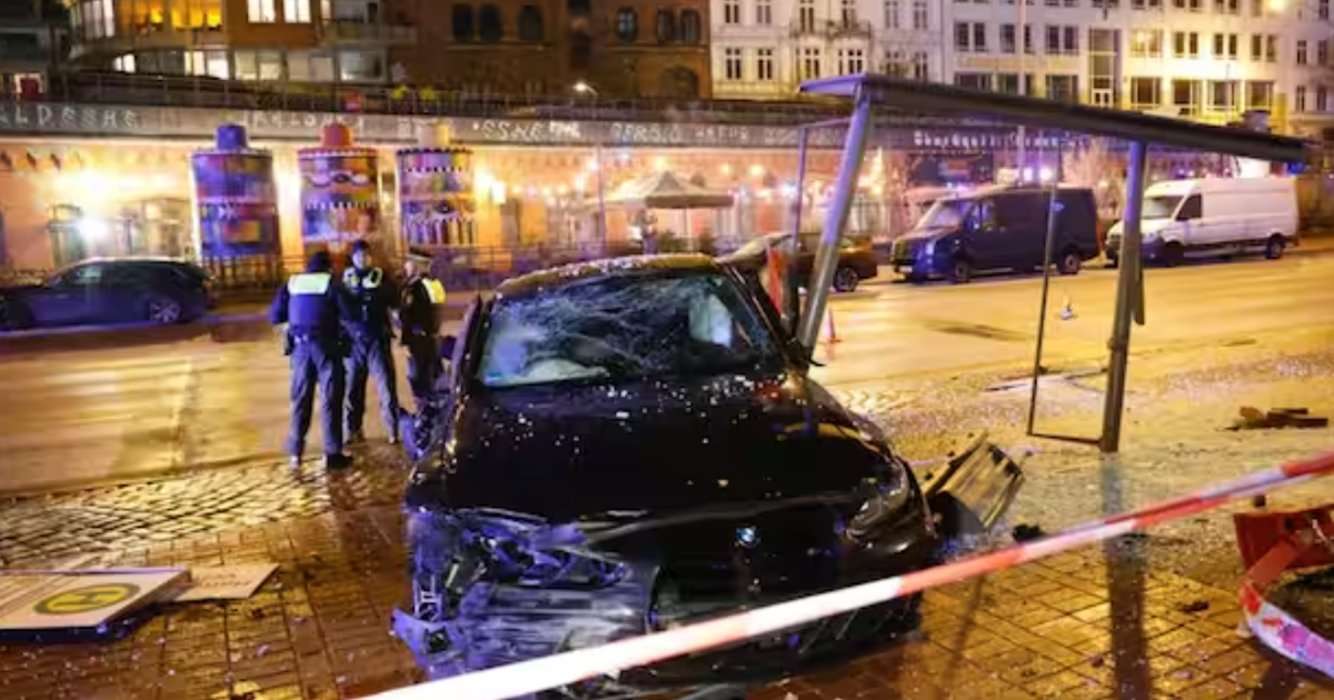 HSV-Spieler: Fußballprofis in schweren Unfall verwickelt | BUNTE.de