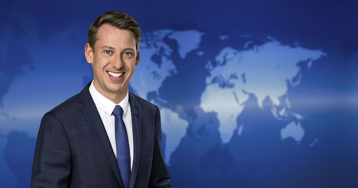 "Tagesschau"-Sprecher André Schünke: "Man kann auch ohne Schlips seriös ...