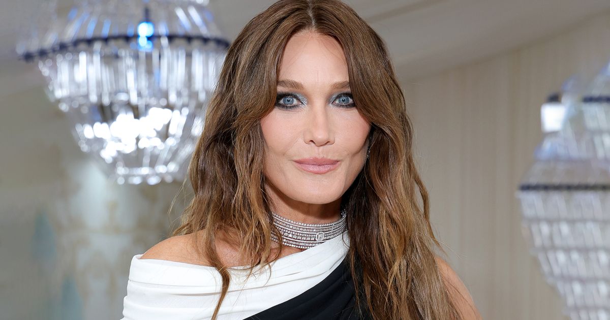 Carla Bruni: In den Jungbrunnen gefallen? Sie sieht 30 Jahre jünger aus ...