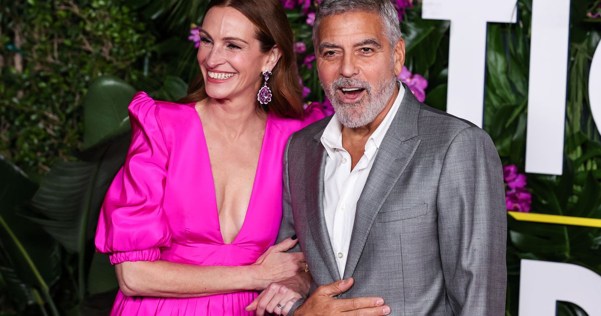 Julia Roberts: Die Schauspielerin trägt ein Kleid voll mit George ...