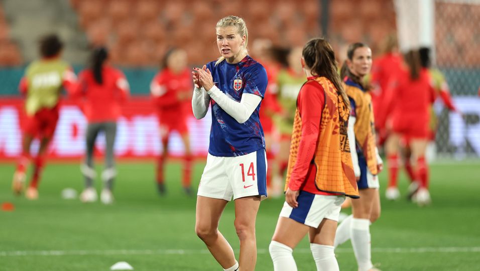 Live-Blog zur Frauen-WM: Hegerberg verlässt nach Hymne plötzlich das ...