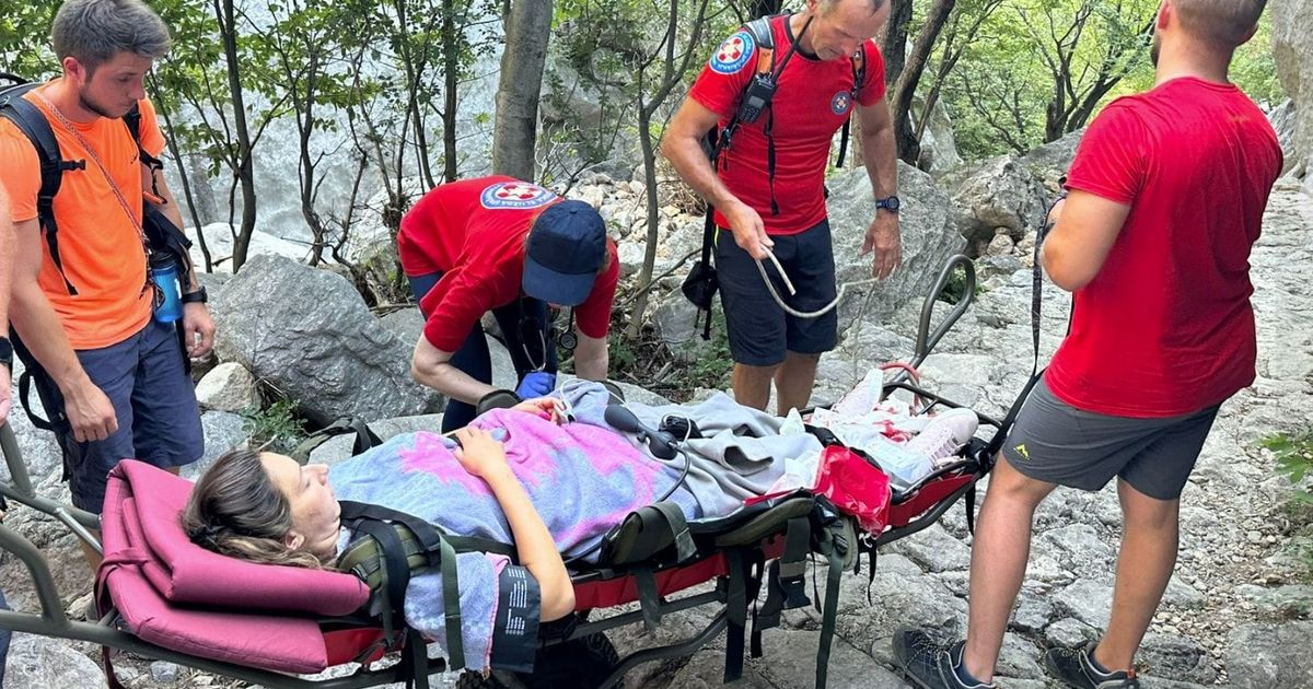 Touristin ist unbemerkt schwanger und bringt Baby beim Wandern zur Welt ...