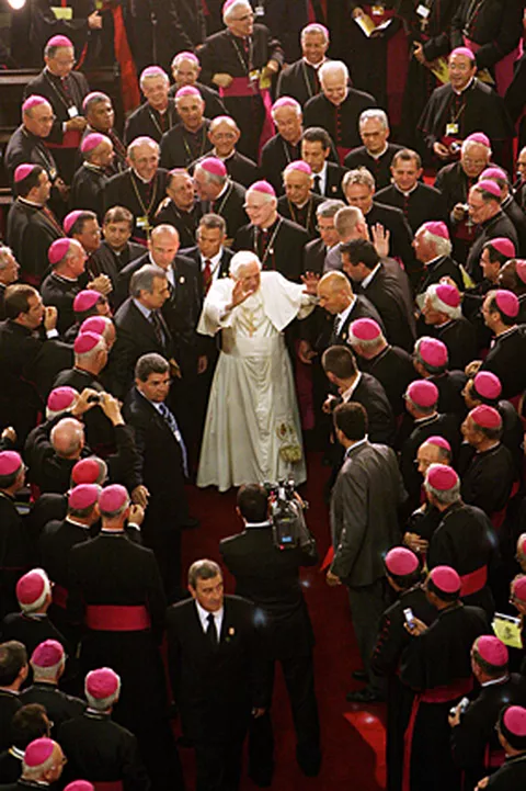 Papst Benedikt XVI.: Bilder aus seinem Leben - Bildergalerie bei BUNTE.de