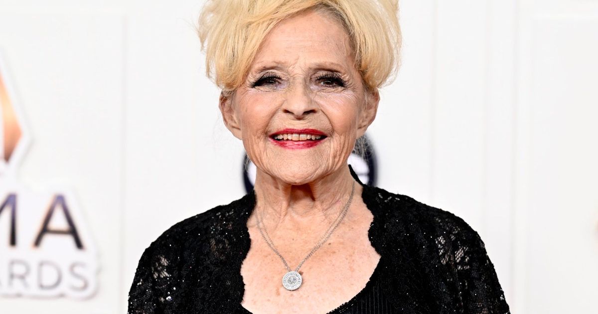 Brenda Lee: "Rockin' Around the Christmas Tree" nach 65 Jahren erstmals Nummer 1 | BUNTE.de