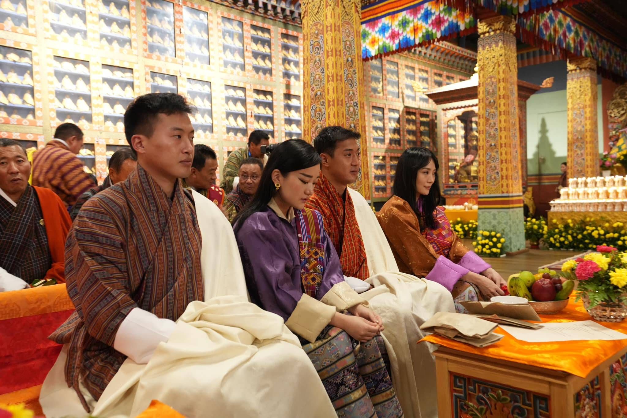 Jetsun Pema von Bhutan löste eine Hochzeitswelle in der Familie aus ...