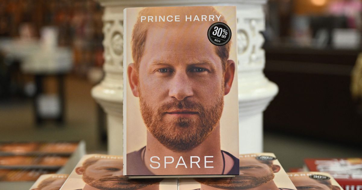Prinz Harry: Erste Zweifel an "Spare"-Passagen, hat er hier gelogen ...