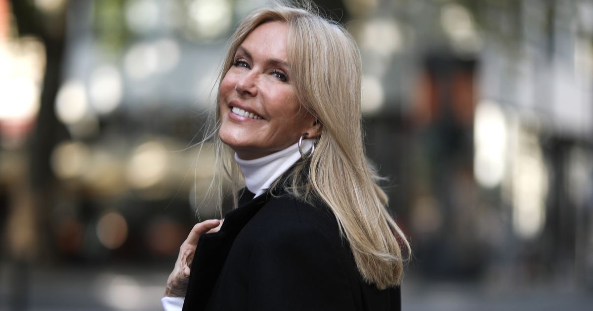 Herbstmode: Nur 15 Euro: Dieser H&M-Pullover passt 2024 zu jeder Hose | BUNTE.de