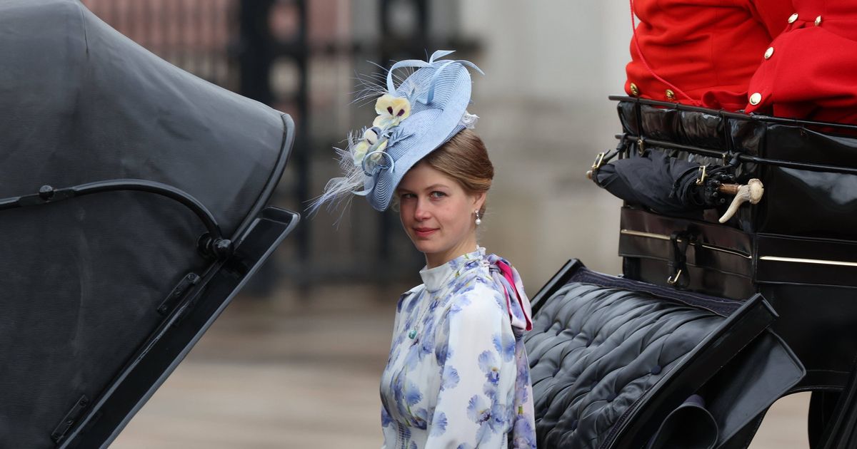 Lady Louise Windsor wird bei "Trooping the Colour" zum Blickfang | BUNTE.de