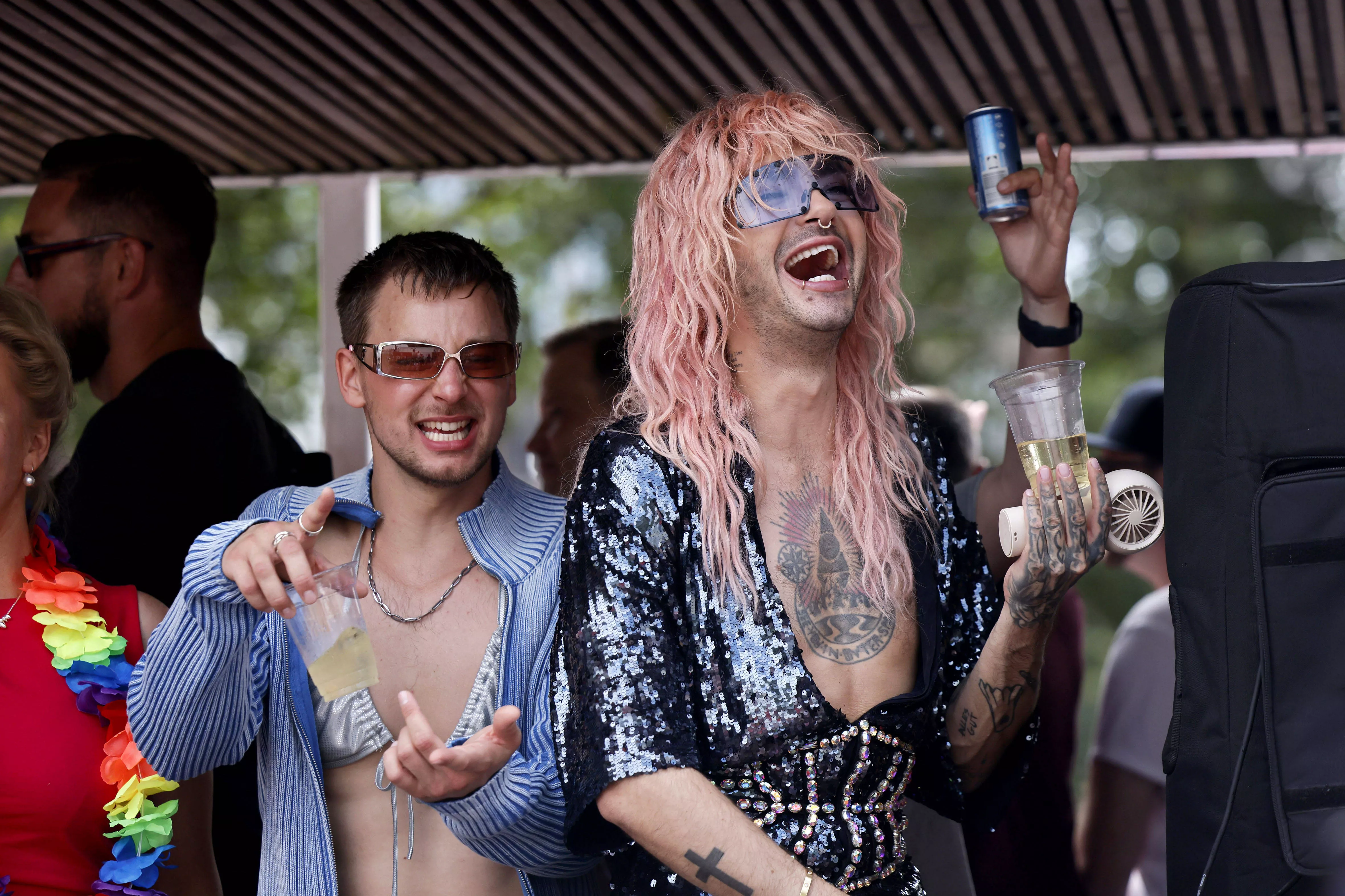 Bill Kaulitz: Sein CSD-Flirt spielte beim "Bergdoktor" mit | BUNTE.de