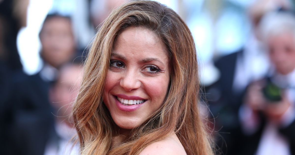 Shakira soll frisch verliebt sein – in einen "Emily in Paris"-Star ...