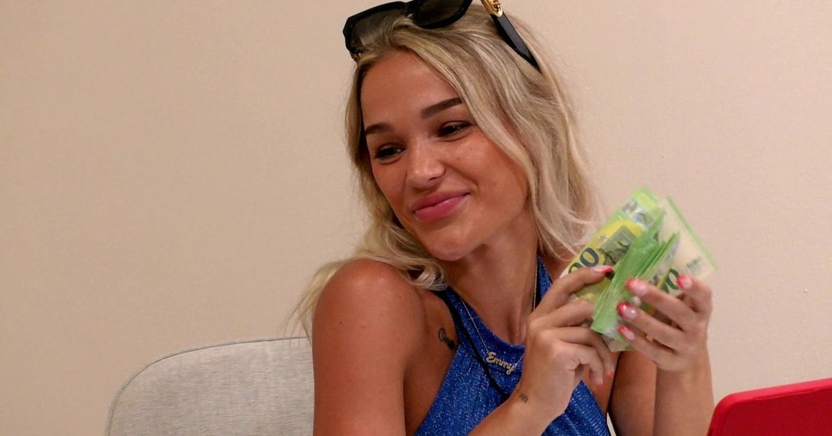 "Promi Big Brother": Emmy Russ schildert ihre Nackt-Pläne | Flipboard