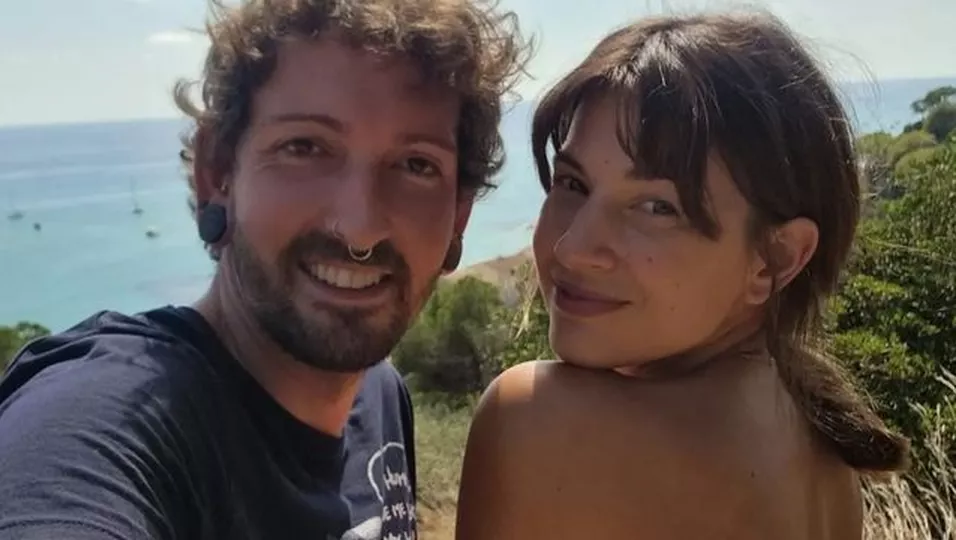 "Bares für Rares"-Star Susanne Steiger zeigt seltene Aufnahmen im Bikini | BUNTE.de