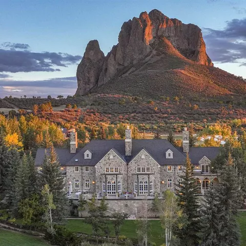 Joe Cocker (†70) : Ranch wird verkauft und beherbergt einen royalen ...