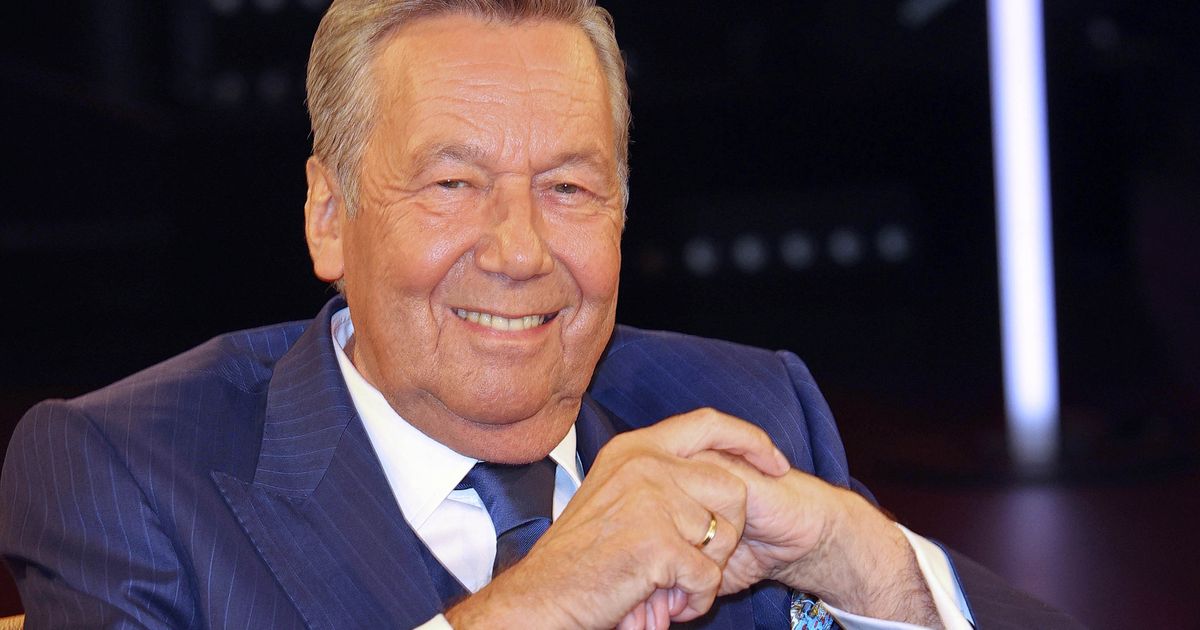 Süße Einblicke: Roland Kaiser zeigt zum ersten Mal seine Enkelkinder ...