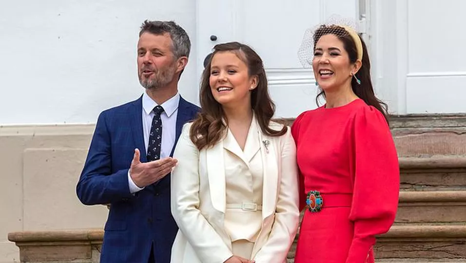 Mary von Dänemark überrascht im zehn Jahre alten Kleid | BUNTE.de