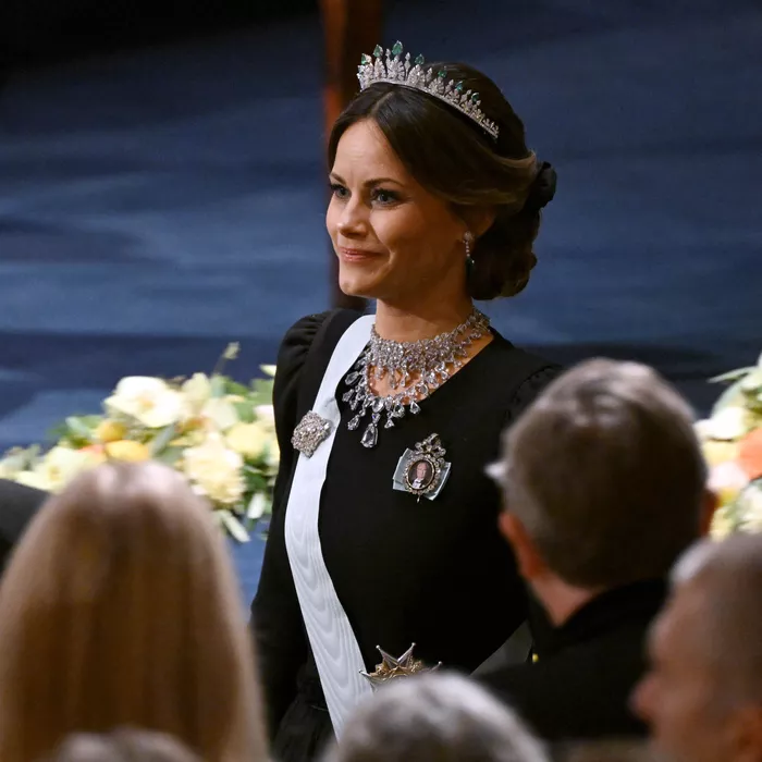 Victoria & Sofia von Schweden begeistern mit Eleganz und Muskeln beim Nobelpreis | BUNTE.de