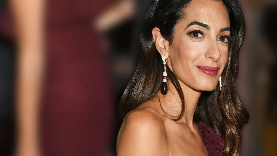 George & Amal Clooney: Endlich! Jetzt zeigen sie sich mit ihren süßen Zwillingen | BUNTE.de