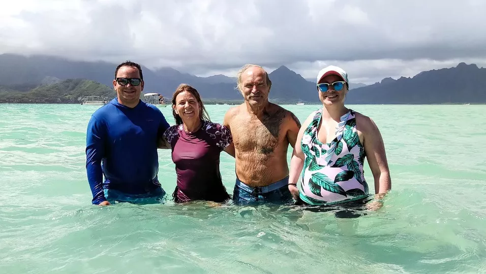 "Willkommen bei den Reimanns": Konny Reimann taucht mit 4-Meter-Haien ...