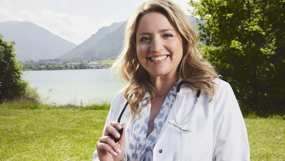 Caroline Frier: Woher ihr die Hauptdarstellerin der "Landarztpraxis ...