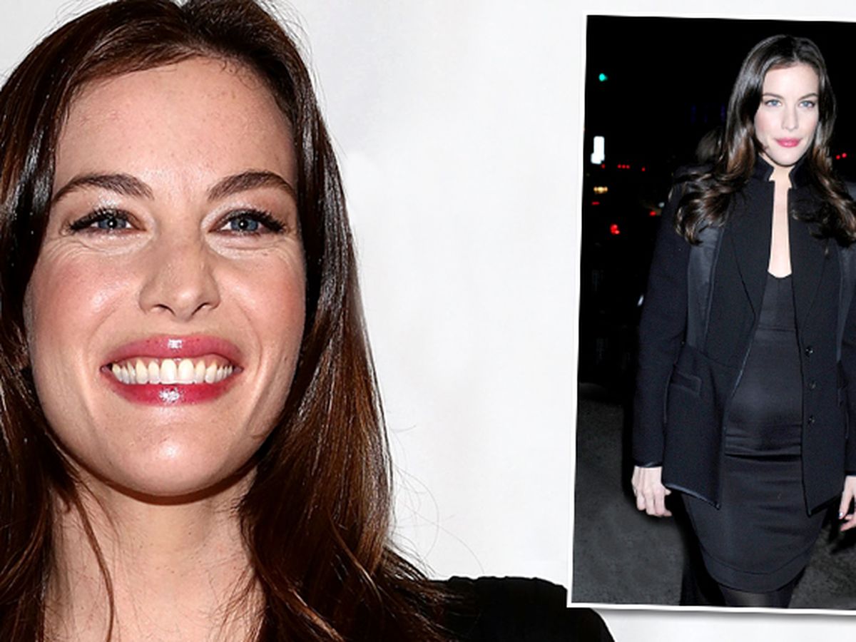 Liv Tyler Und Theo Wenner Liv Tyler Flirtet Mit Jungem Fotografen