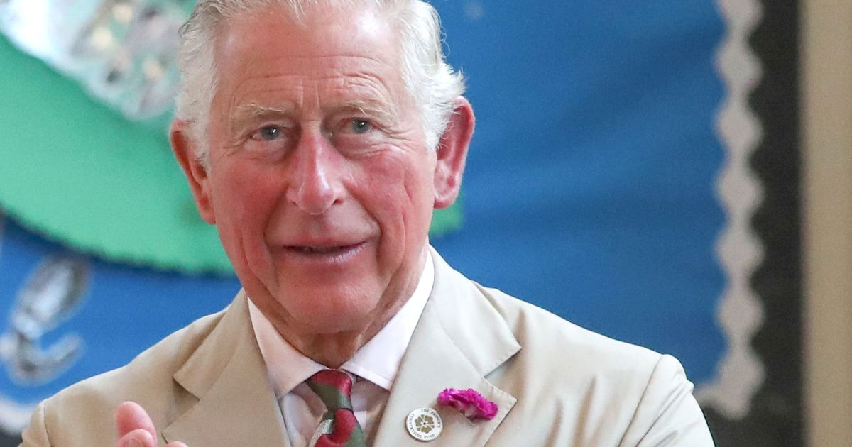 Prinz Charles: Blume mit Bedeutung: Darum trägt er immer die gleiche ...