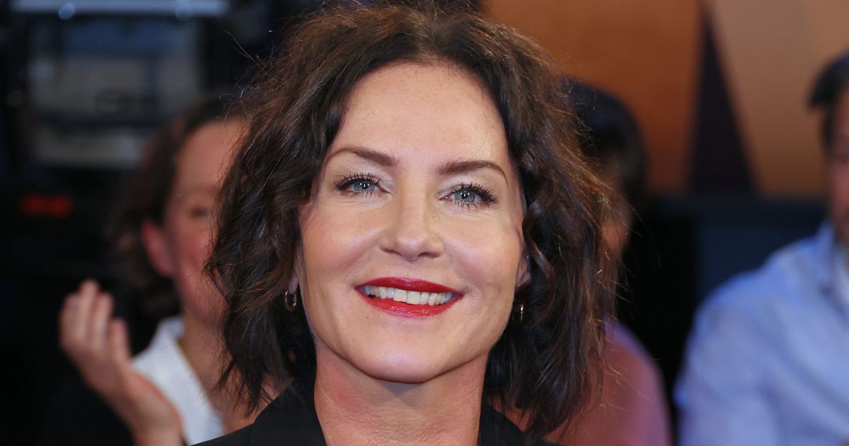 Does leah halton do porn saw her ad on a website, blurred