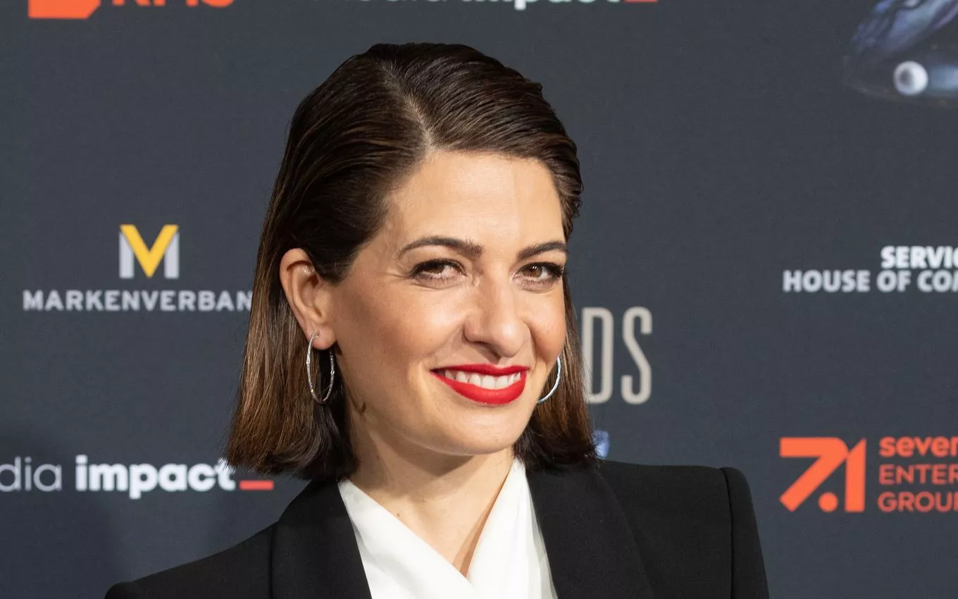 Linda Zervakis: "Ein Leben ohne KI wird es nicht mehr geben" | BUNTE.de