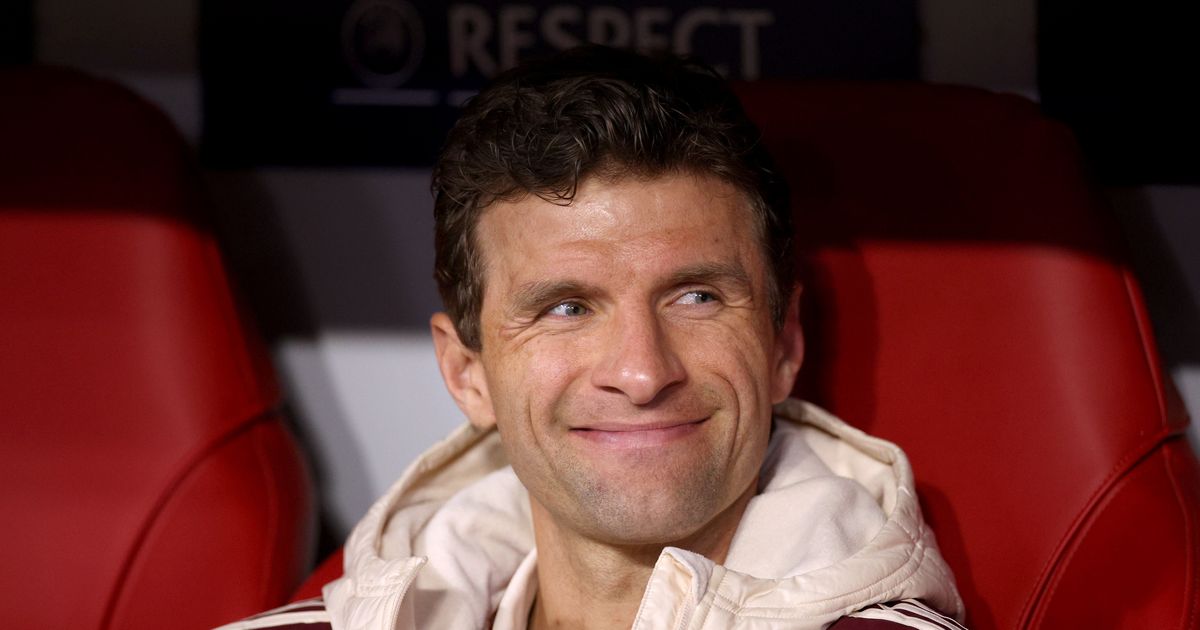 Thomas Müller: Weihnachtsfoto mit Bruder Simon lässt Gerüchteküche ...