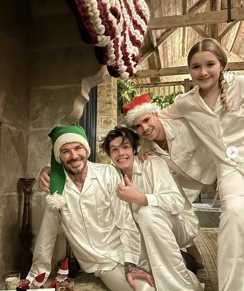 David Beckham, Lena Gercke & Co.: So feiern die Stars Weihnachten 2022 - Bildergalerie bei BUNTE.de