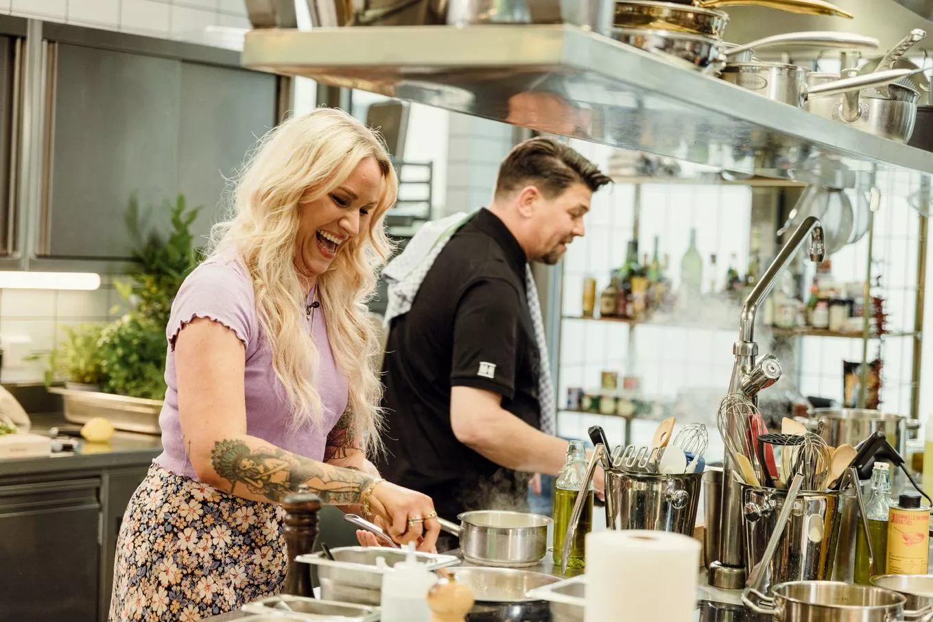 Star-Köche Mälzer und Henssler geraten in TV-Show böse aneinander ...