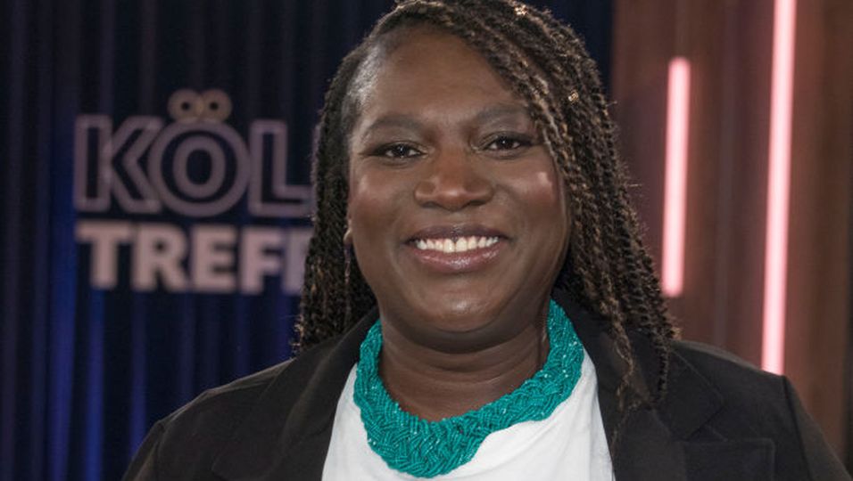 "Die Polizistin" Thelma Buabeng ist "erste schwarze, titelgebende ...