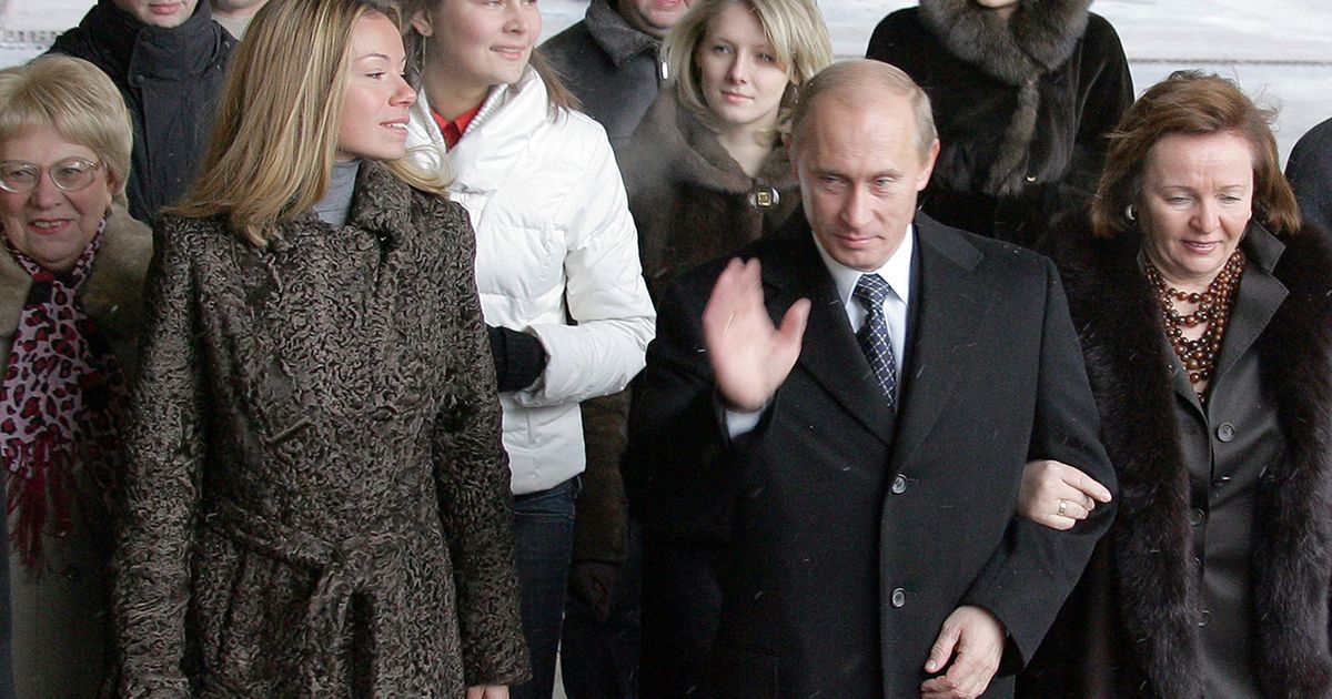 Wladimir Putin Warum Versteckt Sich Seine Schöne Tochter Bunte De